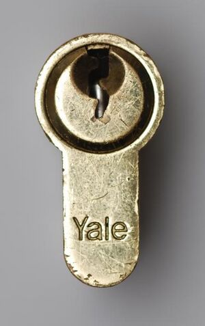 Yale - Lockwiki